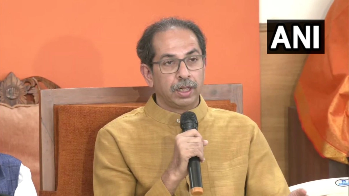 Uddhav Thackeray & Oath of Pohradevi: उद्धव ठाकरे यांनी घेतली ...