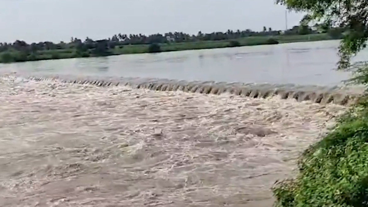 Bhima River Overflow: उजनी धरणातून भीमा नदीपात्रात पाणी सोडल्याने ...